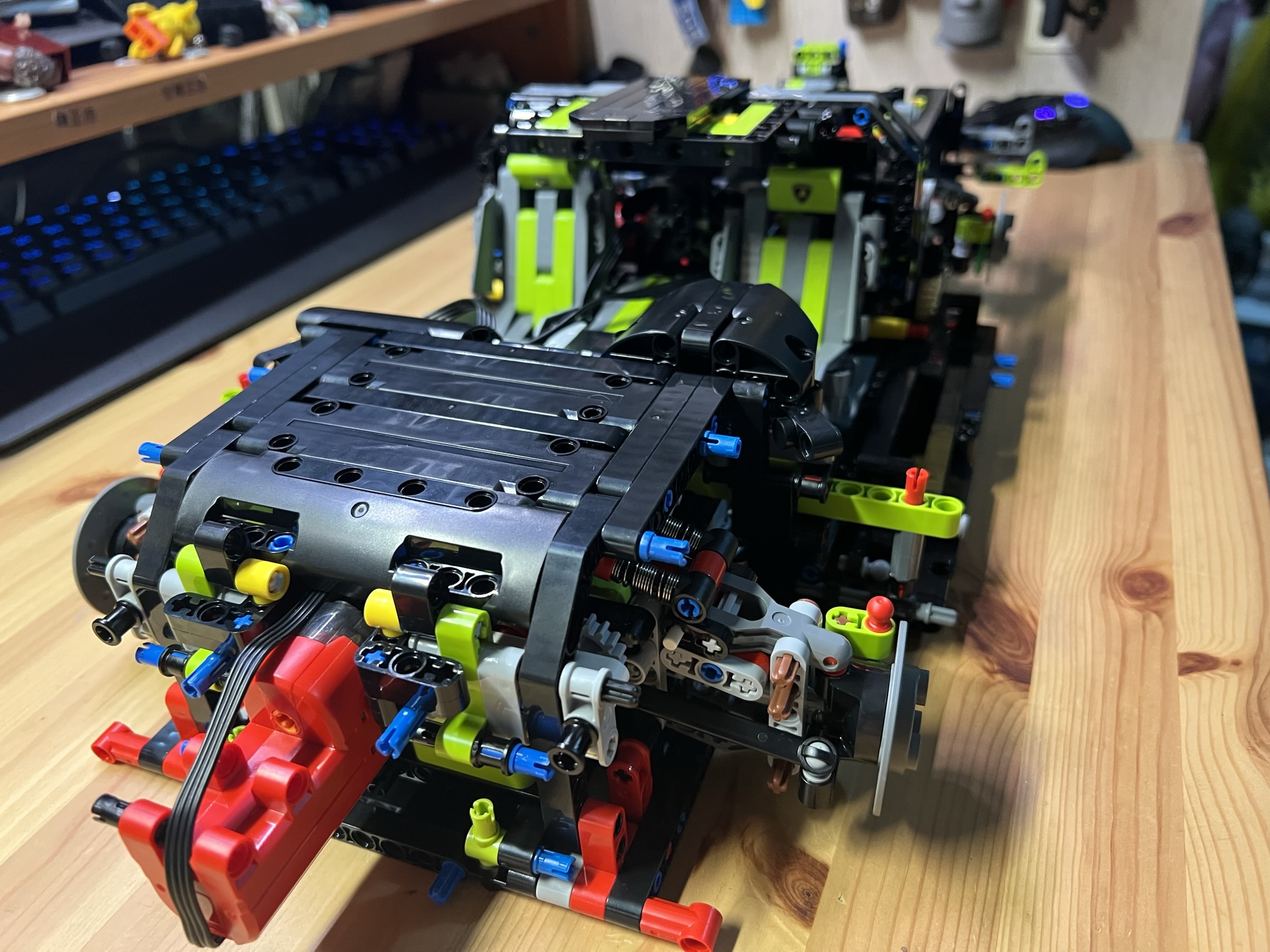 LEGO-42115 Lamborghini Sián FKP 37 – Neo Insight