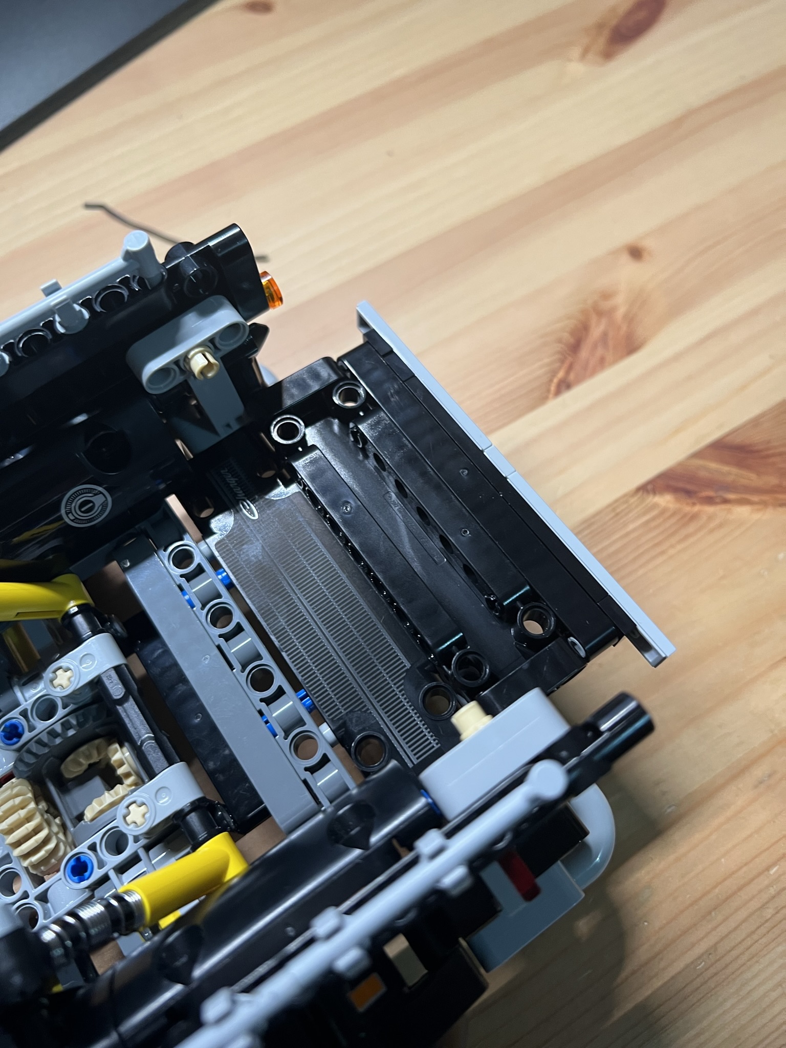 LEGO-42111 Moc Vintage Custom Pickup – Neo Insight